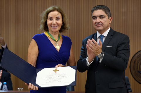 Desembargadora Eneida Melo recebe Medalha Pontes de Miranda | TRT6 ...